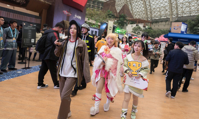 腾讯2019年TGC文化节：coser巡游！|腾讯|文化节_新浪新闻