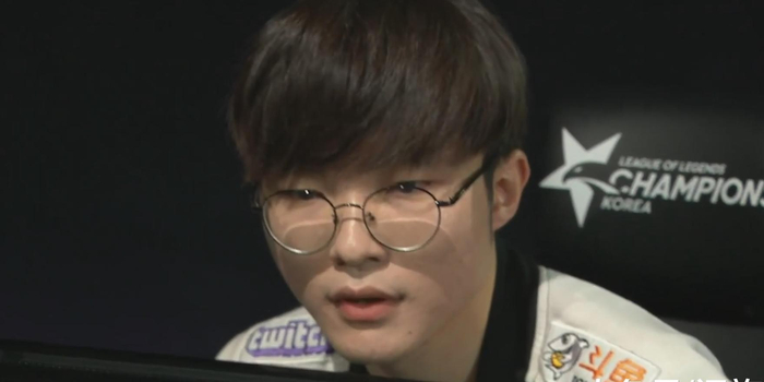 英雄联盟KDA历史第一人！天才少年击败Faker，正式称霸韩国LCK