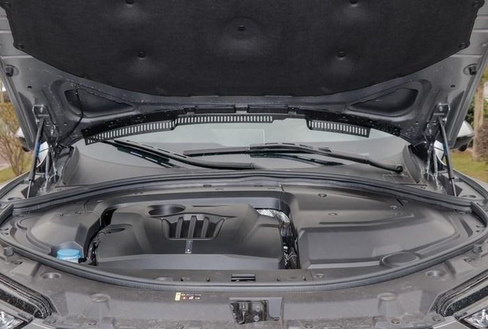 WEY VV7 GT正式亮相，新车定位轿跑SUV