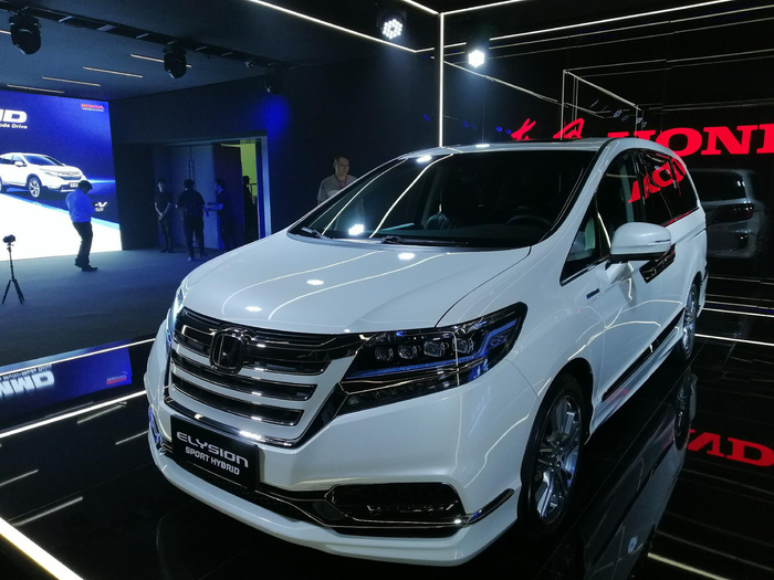 29.48万起，混动艾力绅叫板奥德赛，东风本田发力中高端MPV