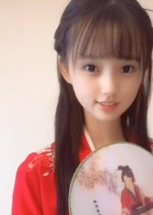 抖音最美“汉服小萝莉”长啥样？