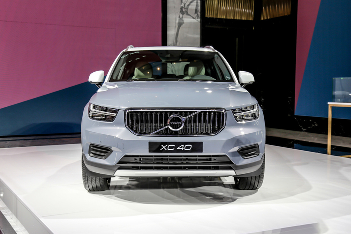 买奥迪Q3后悔了！国产沃尔沃XC40比奔驰漂亮，全系8AT，或25万