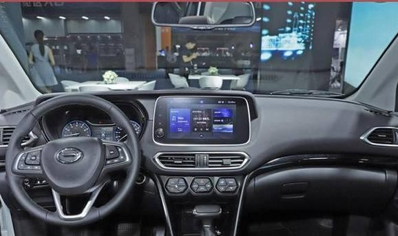 又一国产神车来袭，比哈弗H6漂亮十倍，1.5T+6AT起售价仅10万！