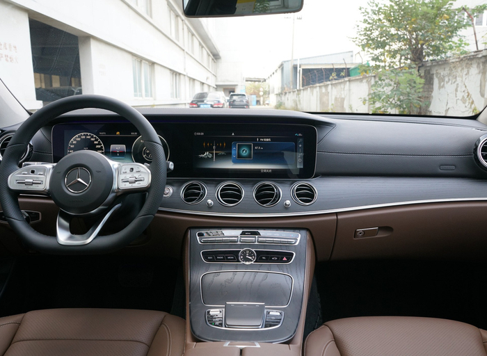 图解2020款奔驰E 300 L运动时尚型，能否让人满意