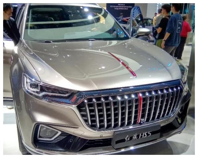 红旗HS5终于来了，亮点十足，车友: 要排队提车的节奏！