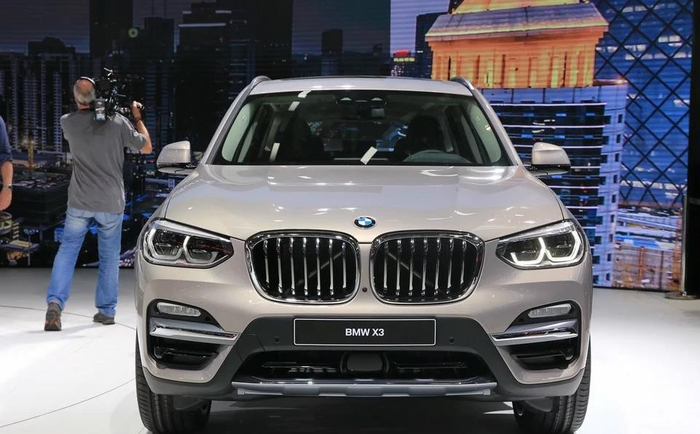 这车仅是宝马X5的一半价，档次直逼奥迪Q5，买奔驰GLC后悔了！