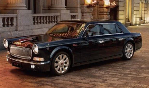 红旗N501车型首次亮相，基于L5打造却更奢华，搭载4.0T V8引擎