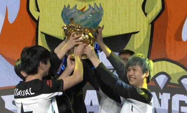 LOL：打野位的Doinb，阿伟再次成功狙击YM直升LPL|LOL|阿伟|打野_新浪新闻