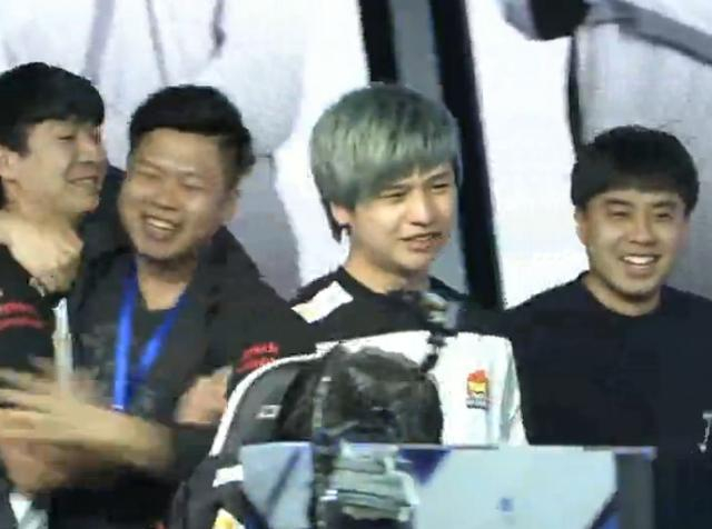 LOL：打野位的Doinb，阿伟再次成功狙击YM直升LPL|LOL|阿伟|打野_新浪新闻