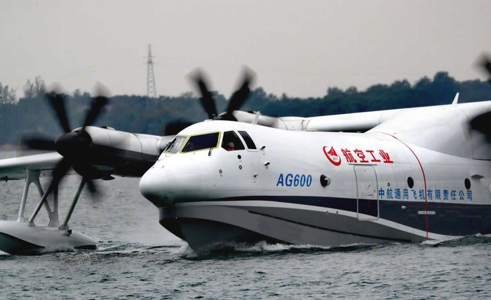 AG600完成水上首飞，未来服役后将有哪些重要用途？