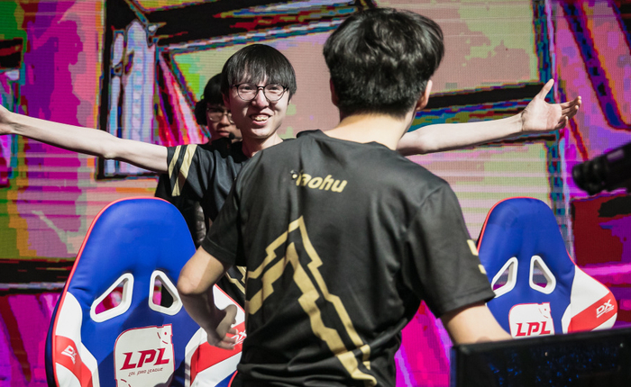 LPL首发名单更新：Martin对决Uzi，Letme和MLXG首发出战