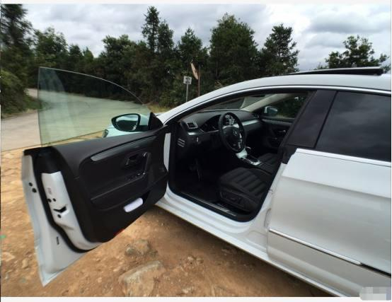 最美大众轿跑，直降4万销量却依旧惨淡，1.8T配7DCT油耗6毛21万