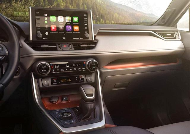 全新一代RAV4亮相，颜值大增，2.5L+8AT+四驱