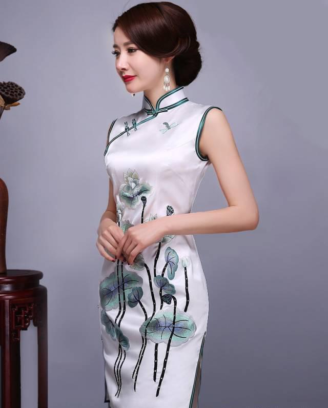 不同场合，如何穿旗袍更得体？