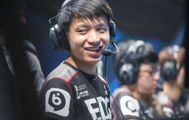 LOL微笑：EDG现在是整个队伍出问题了，但WE打他们还是没有胜算