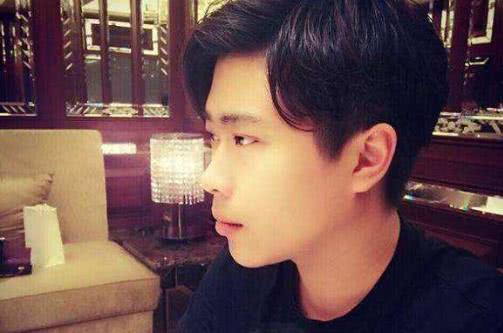 Faker接受采访谈及老对手，知道white却不认识55开