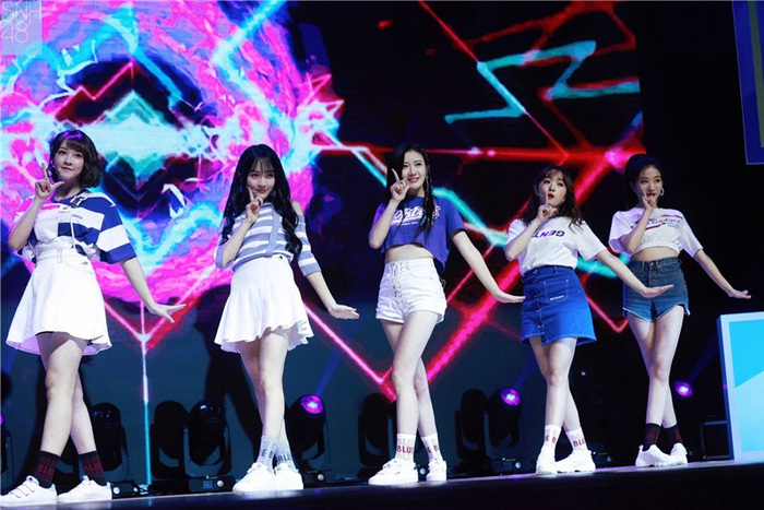 SNH48小组合HO2 、BLUEV出道首秀 全新组合闪耀来袭