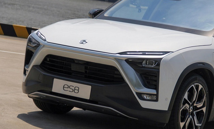 动态表现“亮瞎眼”，798君抢先体验蔚来ES8