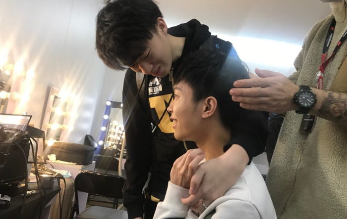 VTG首局不敌SDG，EDG童无敌连续失误，网友：无缘LPL|战队|无敌|失误_新浪新闻