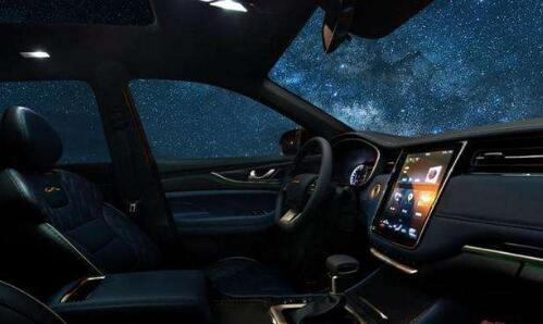 这款SUV12.98万起，超大空间，流量费基础保养费道路救援费全免