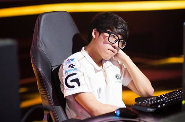 LOL：IG最大的“功臣”KaKAO重回LCK 他曾经是Rookie的大哥