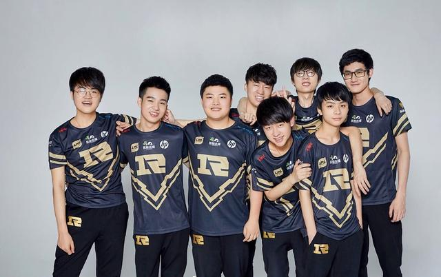 RNG洲际赛决赛语音曝光：Uzi感谢RW的兄弟们，他们太给力了！