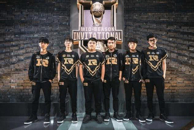 SSG冠军皮肤上架体验服 签名版售价引网友吐槽：要是RNG就买了