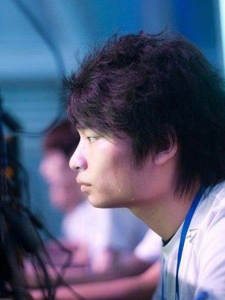 【我们的主播】DOTA界的活化石，国服四君子之首，他叫做LongDD！_新浪新闻