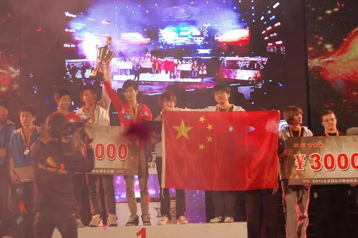 【我们的主播】DOTA界的活化石，国服四君子之首，他叫做LongDD！_新浪新闻