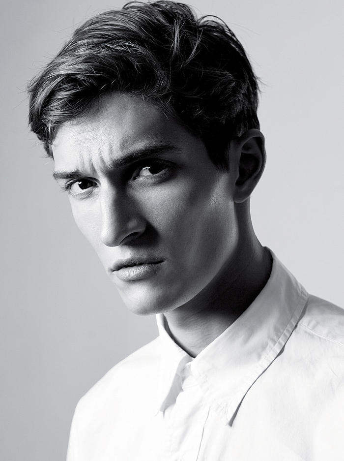 Matvey Lykov 1987 年出生于俄罗斯圣彼得堡的 Matvey Lykov 如|模特|圣彼得堡|双重身份_新浪新闻