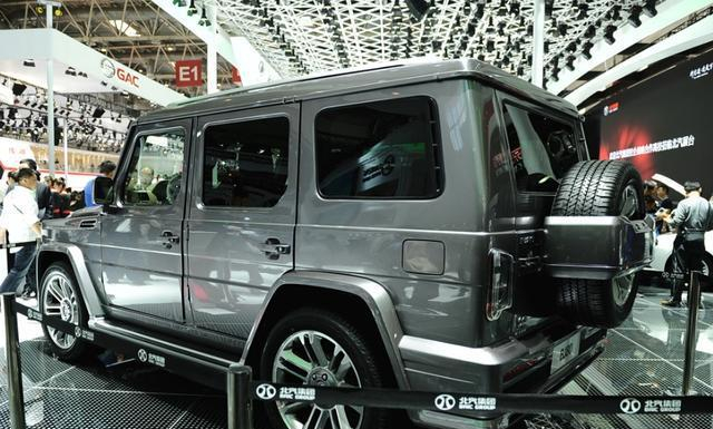 集多款豪车外观与一身的BJ80, 越野力够强, 不过做工够糙