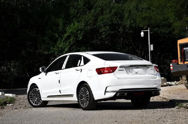 终于没白等！博瑞全新2018款，高配1.8T＋6AT，仅13万长4.9米