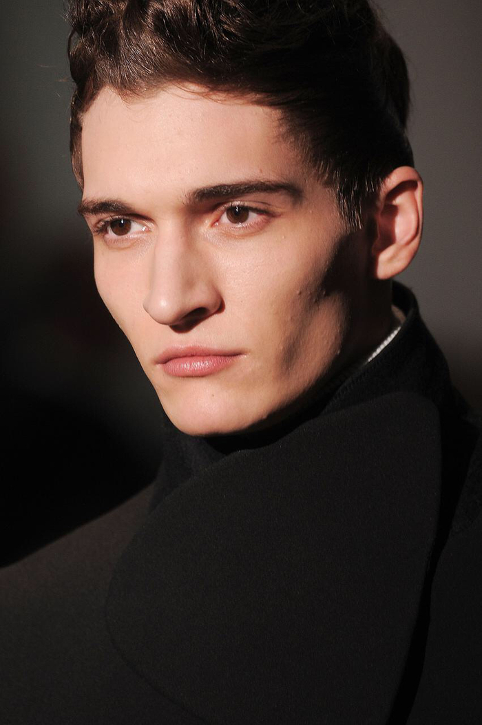 Matvey Lykov 1987 年出生于俄罗斯圣彼得堡的 Matvey Lykov 如|模特|圣彼得堡|双重身份_新浪新闻