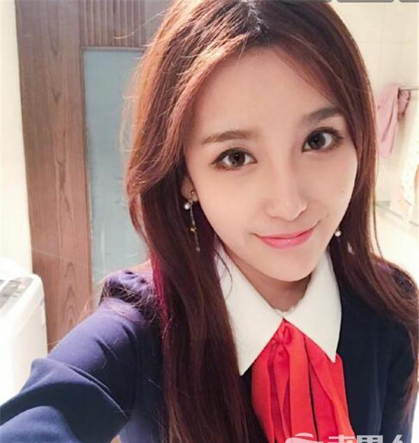 专访LPL最美的解说小姐rita小雨桑