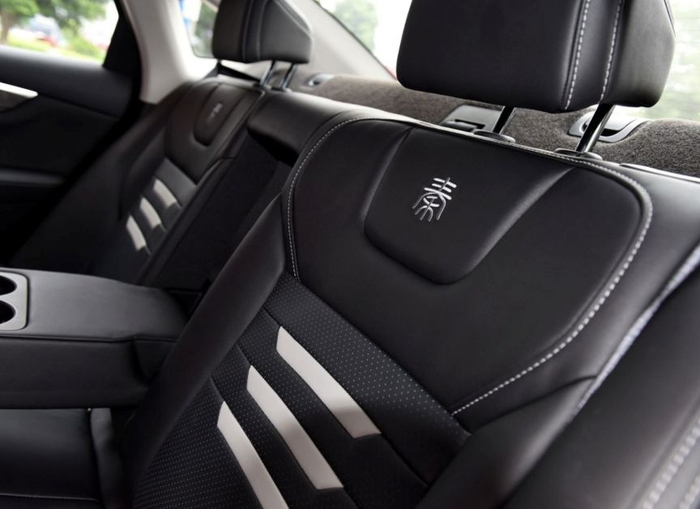 400km续航的较量，逸动EV460、秦Pro EV500怎么选？