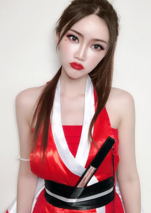 抖音二次元COS女神不知水舞sy高配版火舞走红 完美身材圈粉无数