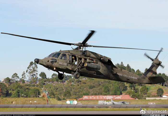 Sikorsky AH-60L Arpía III“哈比Ⅲ”