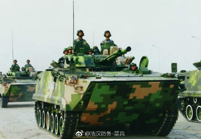 虽然都是叫ZBD-04，但是04和04A的差距真的不是一点|差距|散热网|驾驶舱_新浪新闻