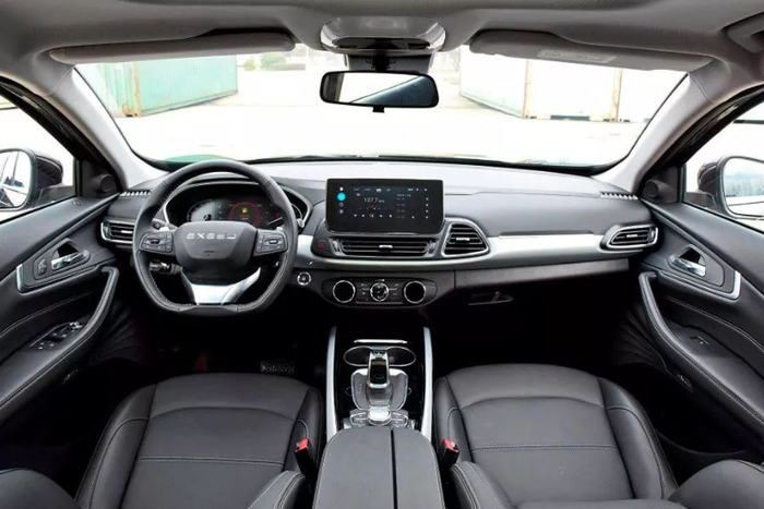 星途-TX对比WEY VV7和领克01