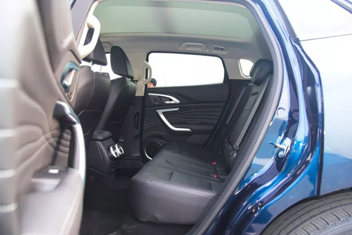 星途-TX对比WEY VV7和领克01