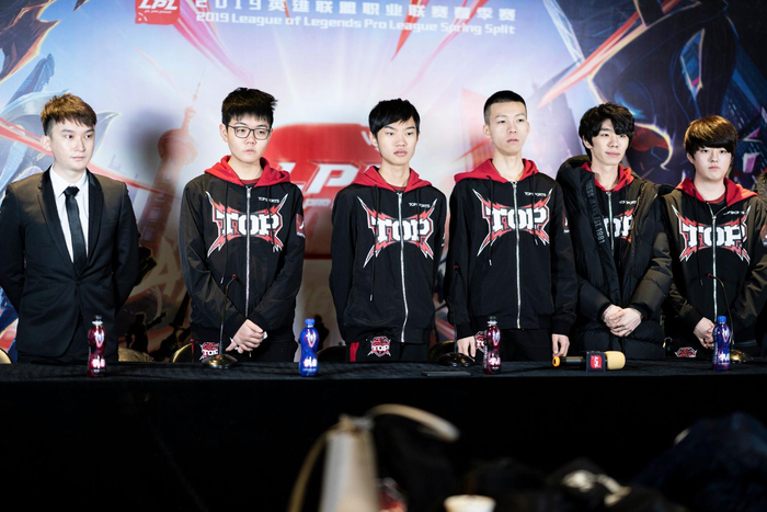 RNG、IG、EDG、TOP、FPX谁更有机会获得2019LPL春季赛冠军？