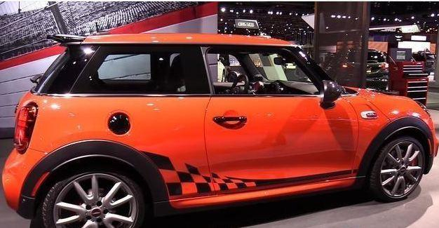 撩妹神车来了，19款宝马MINI JCW来袭，一看就心动了