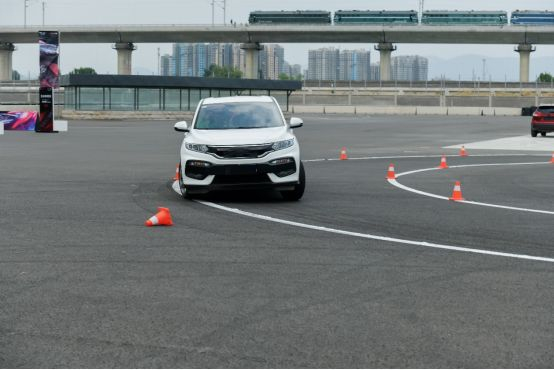 硬核对决！奕泽IZOA、XR-V和逍客谁更燃？