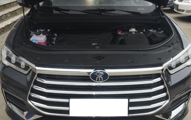 又一爆款SUV诞生，轴距超2.7米，“龙”脸设计，8.98w向H6讨教