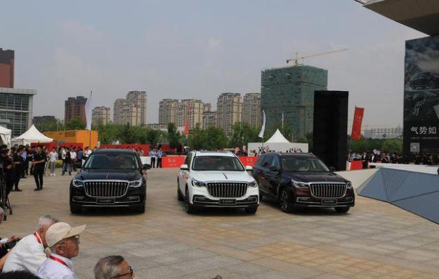 搭载3.0T+8AT，红旗HS7，真的能媲美奥迪Q7?