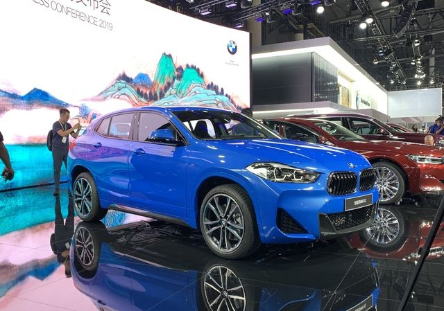 新车实拍国产宝马X2亮相成都车展，竞争奔驰GLA/奥迪Q2L