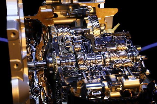 雷克萨斯也要简配吗，ES200从6AT换到CVT，还有人追捧吗？