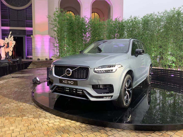 沃尔沃8月全球销量曝光：大增10.2%，SUV三箭齐发