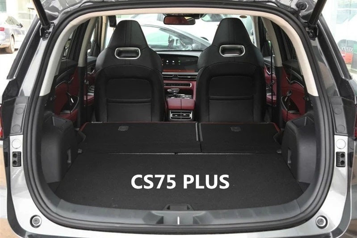 刚上市就官降1.2W！荣威RX5 MAX和长安CS75P性价比对比！