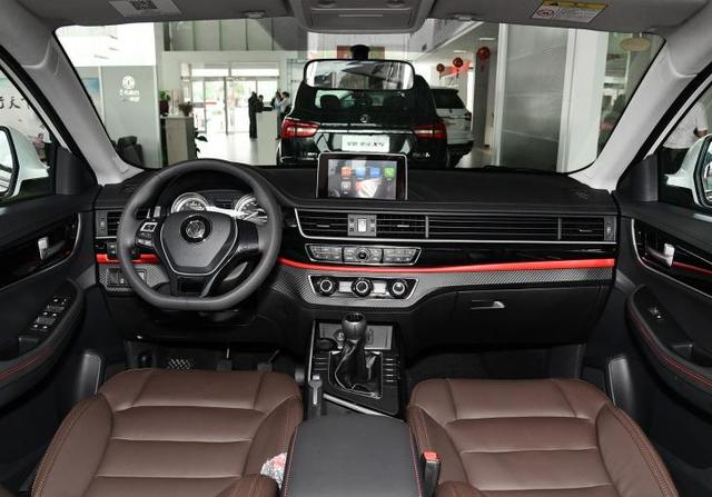 全新景逸X5L登场，1.5T涡轮的省油小王子，内饰更大轴距提升33mm